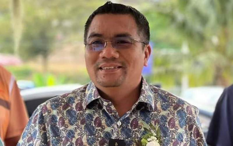 Amizar Exco pertama mengangkat sumpah di hadapan Sultan Pahang - SAHIH