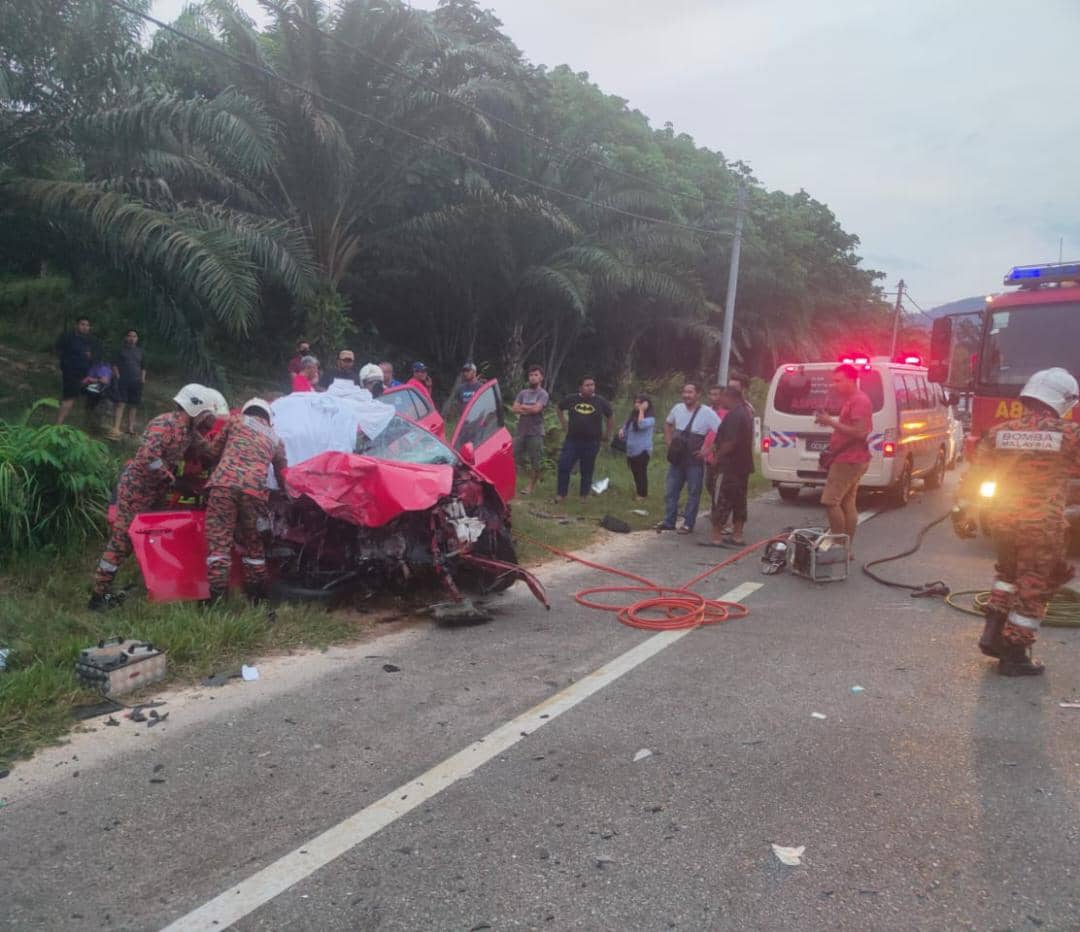 Seorang maut, kemalangan libat lori treler dan Perodua Myvi - SAHIH